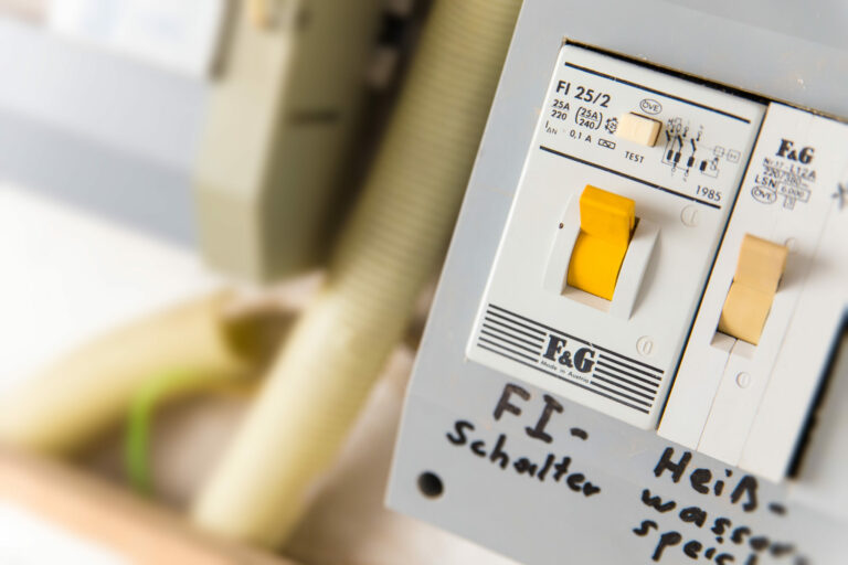 FI-Schalter » Wie funktioniert der Fehlerstromschutzschalter?